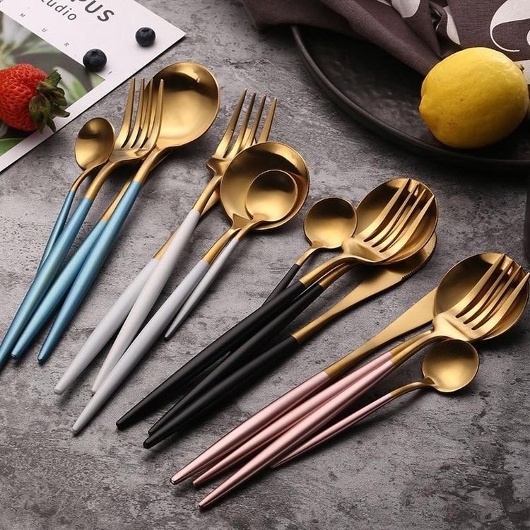 Cutlery color set - HAPPY HOME