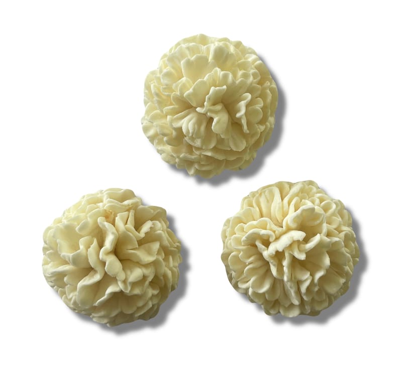 Ivory Carnation Cake Topper - Sugar Craft by Rosie