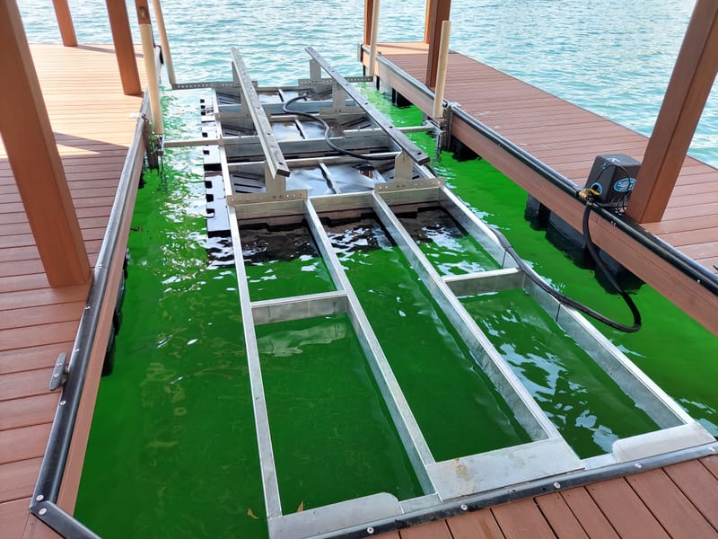 Front Mount - Floatair Boatlifts