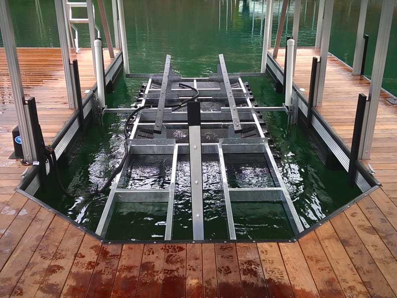 Front Mount - Floatair Boatlifts