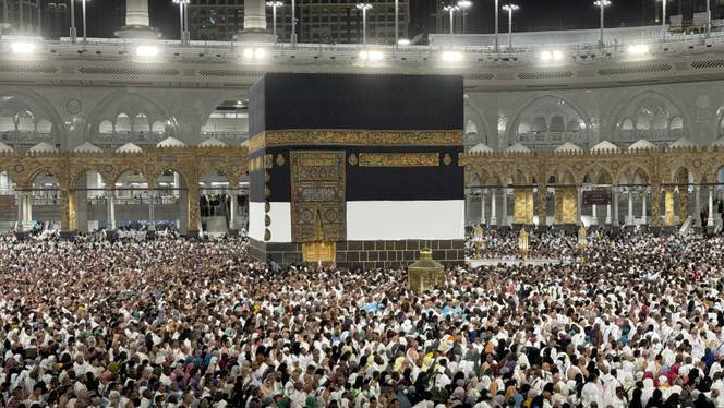 Millones de musulmanes realizan el Hajj, la peregrinación anual a Meca - DATAURGENTE
