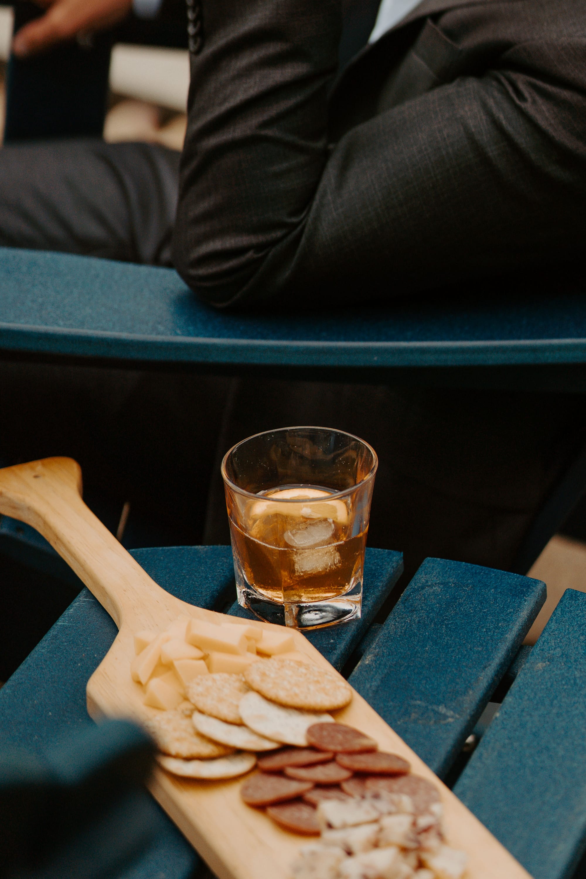 The Cabin Pub - Come for the cocktails& stay for the view at