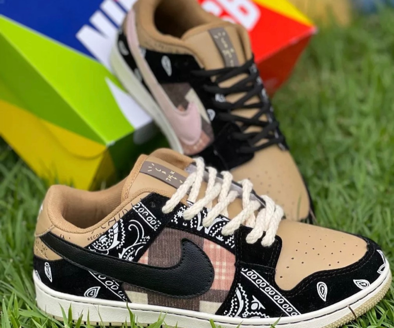 Tenis Nike Dunk Low Cactus Travis Scott - 1312 COMPANY