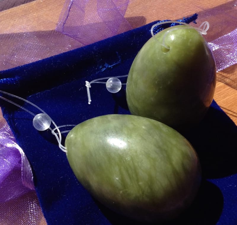 Jade Egg - medium size - Tao Motion