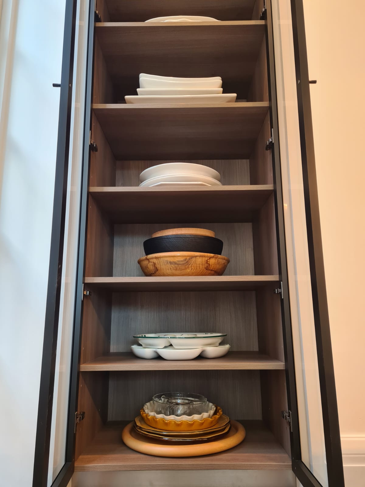 Declutter Dollies by Dilly Carter: UK's Top Organisers