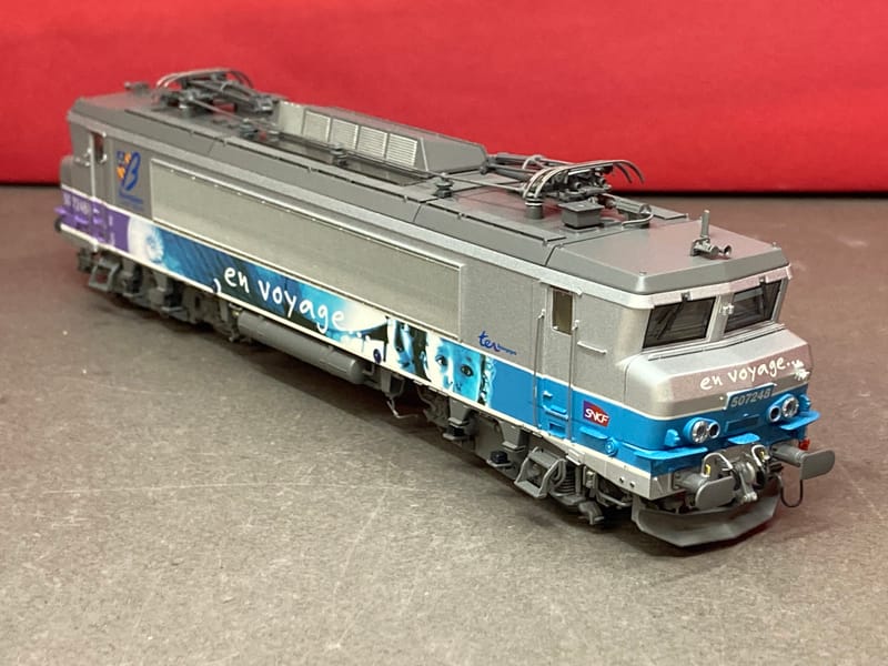 Roco 72290 HO - locomotive electrique E03 001 Bleu et Creme RHEINGOLD ...