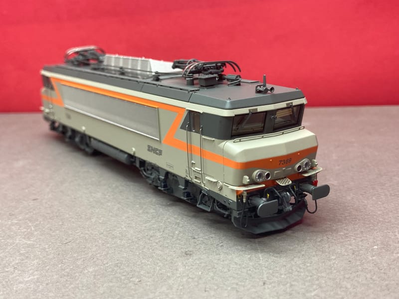 Arnold HN4349 - set de 2 wagon porte auto DD 66 bleu SNCB - Ferromax