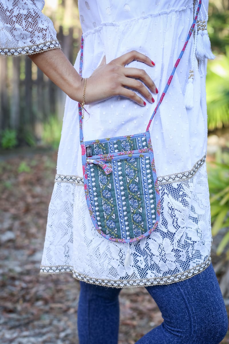 224099 - Laura Williams Apparel